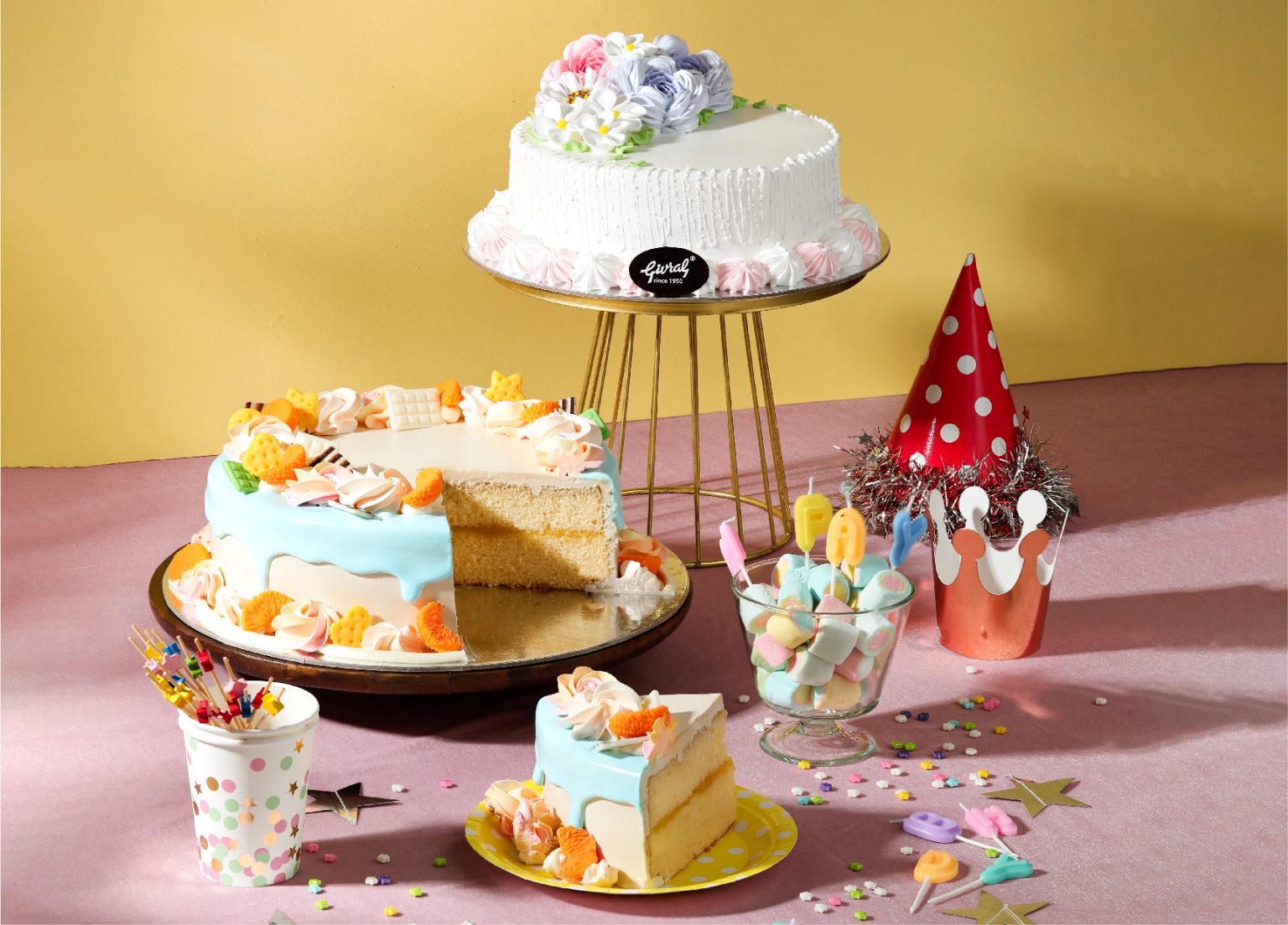 Bánh Kem - Givral Bakery